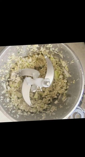 茄子素馅饺子怎么做_茄子素馅饺子做法窍门-第1张图片-山城妙识 茄子素馅饺子怎么做_茄子素馅饺子做法窍门-第1张图片-山城妙识