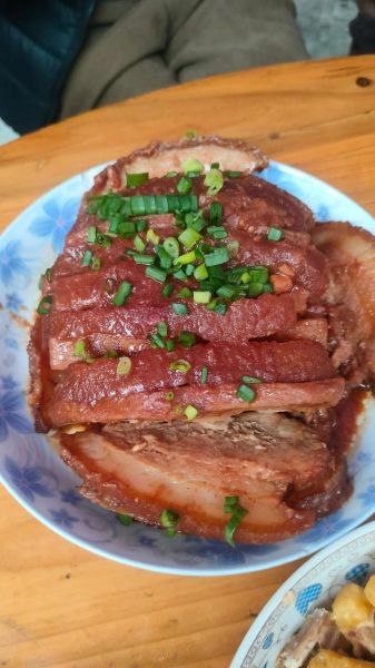 扣肉怎么做才不腻_扣肉的做法大全图解-第3张图片-山城妙识