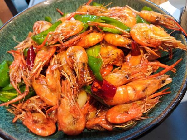 油爆河虾怎么做_上海菜油爆河虾正宗做法-第2张图片-山城妙识