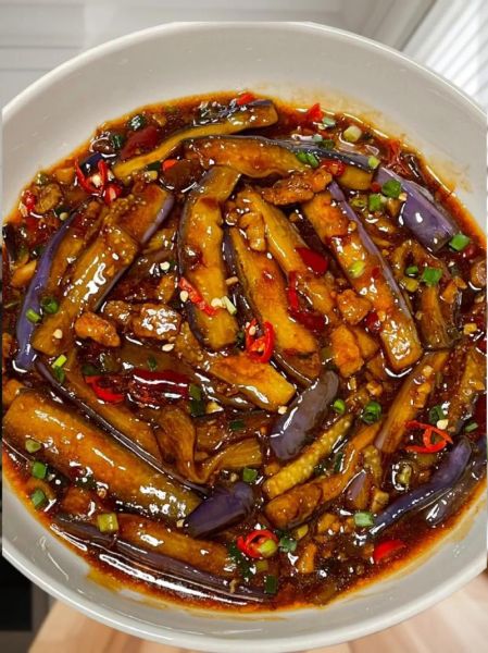 茄子怎么炒好吃_家常茄子做法视频-第1张图片-山城妙识 茄子怎么炒好吃_家常茄子做法视频-第1张图片-山城妙识