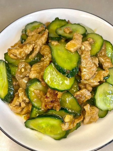 黄瓜炒肉片怎么做_黄瓜炒肉片的家常做法-第1张图片-山城妙识