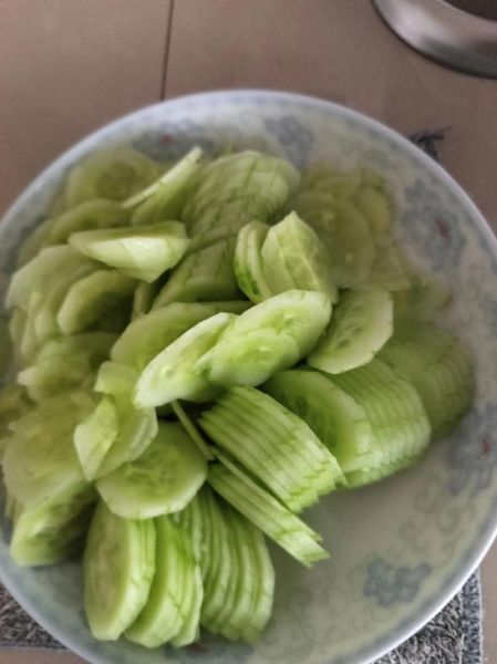 黄瓜炒肉片怎么做_黄瓜炒肉片的家常做法-第3张图片-山城妙识