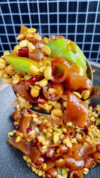 肉皮炒黄豆怎么做_肉皮炒黄豆的家常做法-第3张图片-山城妙识 肉皮炒黄豆怎么做_肉皮炒黄豆的家常做法-第3张图片-山城妙识