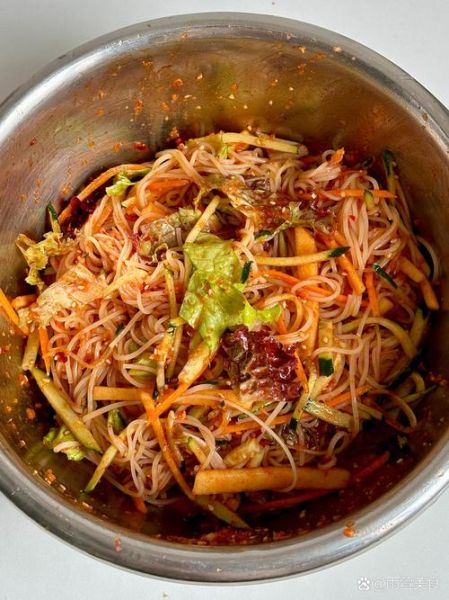 冷面配菜有哪些_怎么搭配好吃-第1张图片-山城妙识