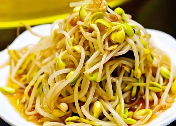 清炒黄豆芽怎么炒才脆_黄豆芽焯水还是不焯水-第1张图片-山城妙识 清炒黄豆芽怎么炒才脆_黄豆芽焯水还是不焯水-第1张图片-山城妙识