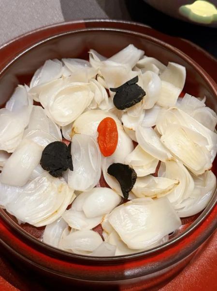 百合怎么吃最养肺_百合的功效与作用有哪些-第2张图片-山城妙识 百合怎么吃最养肺_百合的功效与作用有哪些-第2张图片-山城妙识