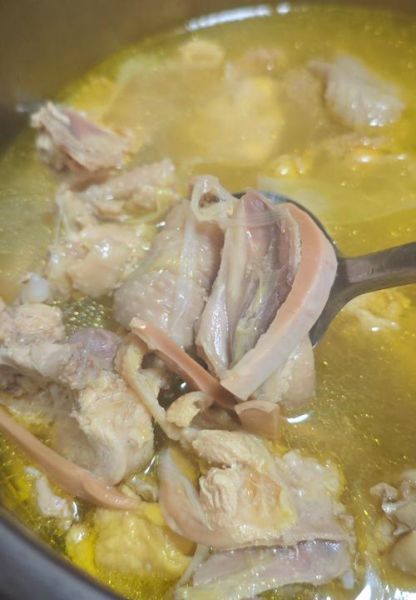 墨鱼炖鸡的禁忌_什么人不能吃-第3张图片-山城妙识 墨鱼炖鸡的禁忌_什么人不能吃-第3张图片-山城妙识