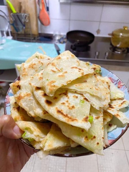 葱花油饼怎么做才酥脆_葱花油饼的做法窍门-第3张图片-山城妙识 葱花油饼怎么做才酥脆_葱花油饼的做法窍门-第3张图片-山城妙识