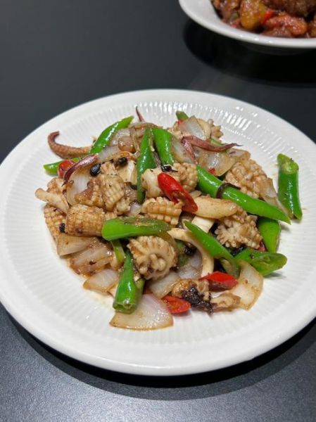 鲜鱿鱼怎么做好吃_鲜鱿鱼家常做法-第1张图片-山城妙识 鲜鱿鱼怎么做好吃_鲜鱿鱼家常做法-第1张图片-山城妙识