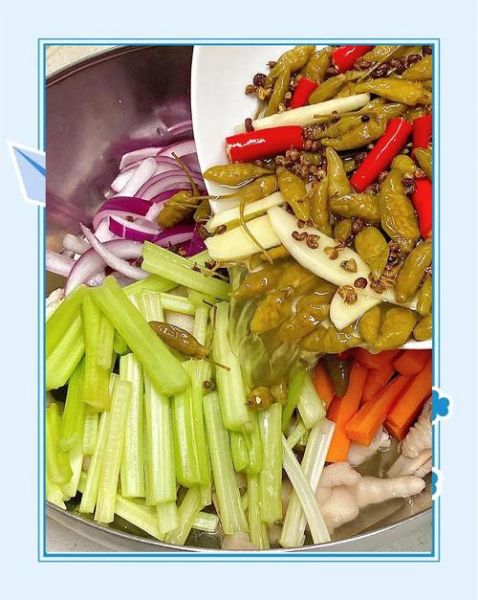 正宗泡椒凤爪怎么做_泡椒凤爪的秘制配方-第3张图片-山城妙识 正宗泡椒凤爪怎么做_泡椒凤爪的秘制配方-第3张图片-山城妙识