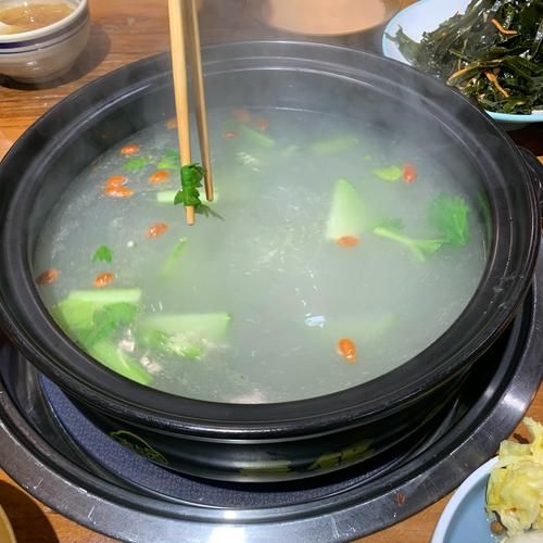 清汤鱼火锅怎么做_家庭版无腥味秘诀-第1张图片-山城妙识 清汤鱼火锅怎么做_家庭版无腥味秘诀-第1张图片-山城妙识