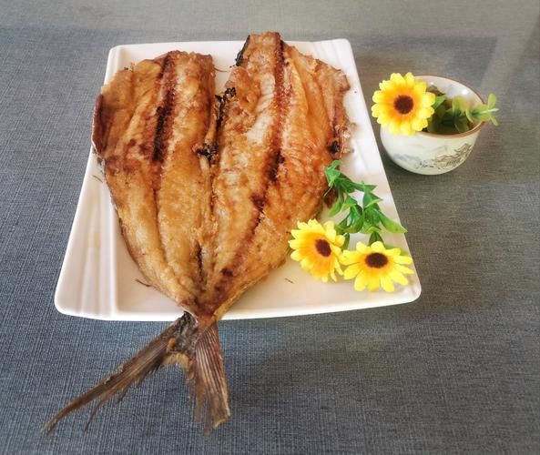 鲅鱼怎么做好吃_鲅鱼的家常做法大全视频-第2张图片-山城妙识