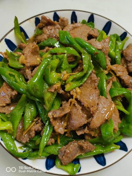 青椒炒牛肉怎么炒好吃又嫩_牛肉嫩滑秘诀-第3张图片-山城妙识 青椒炒牛肉怎么炒好吃又嫩_牛肉嫩滑秘诀-第3张图片-山城妙识