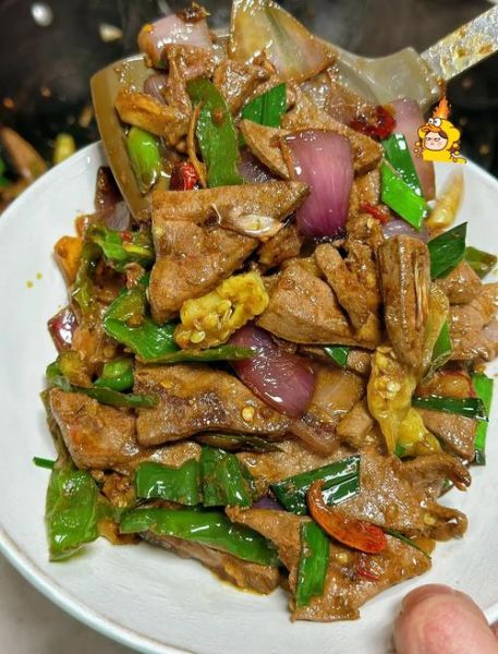 血皮菜炒猪肝怎么做_猪肝炒多久才嫩-第2张图片-山城妙识 血皮菜炒猪肝怎么做_猪肝炒多久才嫩-第2张图片-山城妙识