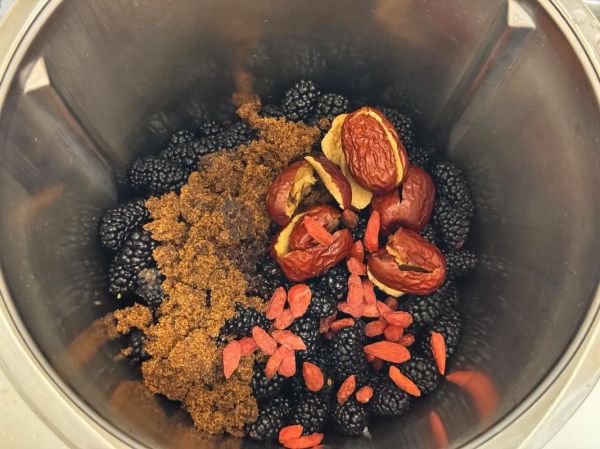 桑椹膏的家常做法_桑椹膏怎么熬制不糊锅-第3张图片-山城妙识 桑椹膏的家常做法_桑椹膏怎么熬制不糊锅-第3张图片-山城妙识