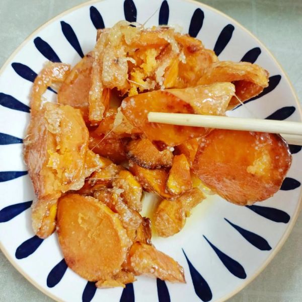 拔丝地瓜热量高吗_一份拔丝地瓜多少大卡-第2张图片-山城妙识 拔丝地瓜热量高吗_一份拔丝地瓜多少大卡-第2张图片-山城妙识