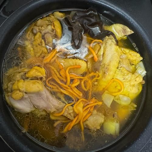 鸡汤怎么炖才香_家常鸡汤配料有哪些-第1张图片-山城妙识 鸡汤怎么炖才香_家常鸡汤配料有哪些-第1张图片-山城妙识