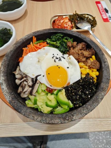 石锅拌饭怎么吃_第一次吃石锅拌饭要注意什么-第1张图片-山城妙识 石锅拌饭怎么吃_第一次吃石锅拌饭要注意什么-第1张图片-山城妙识