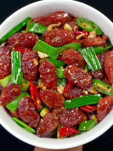 香肠和什么一起炒_香肠炒什么菜好吃-第1张图片-山城妙识 香肠和什么一起炒_香肠炒什么菜好吃-第1张图片-山城妙识