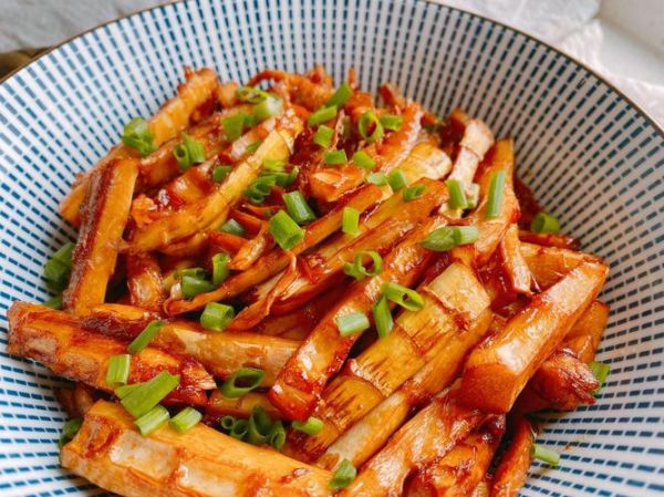 油焖笋炒什么好吃_油焖笋配什么肉最香-第3张图片-山城妙识 油焖笋炒什么好吃_油焖笋配什么肉最香-第3张图片-山城妙识