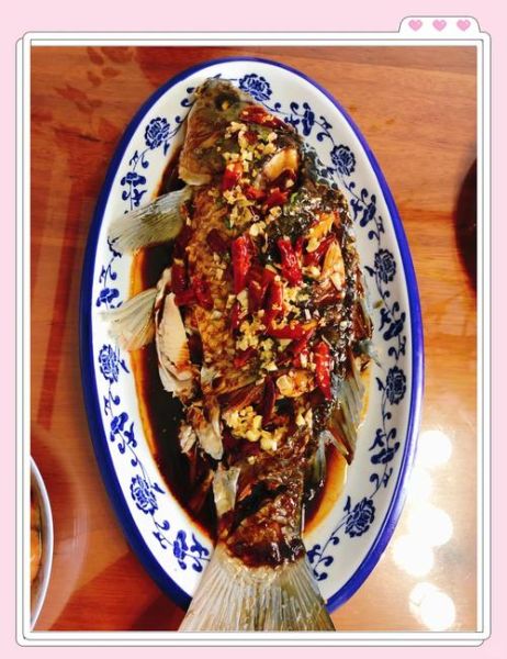 荷香鲤鱼怎么做_荷香鲤鱼的家常做法-第1张图片-山城妙识 荷香鲤鱼怎么做_荷香鲤鱼的家常做法-第1张图片-山城妙识