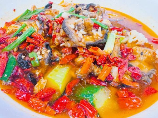 鳗鱼为什么要用开水烫_鳗鱼焯水的作用-第1张图片-山城妙识 鳗鱼为什么要用开水烫_鳗鱼焯水的作用-第1张图片-山城妙识