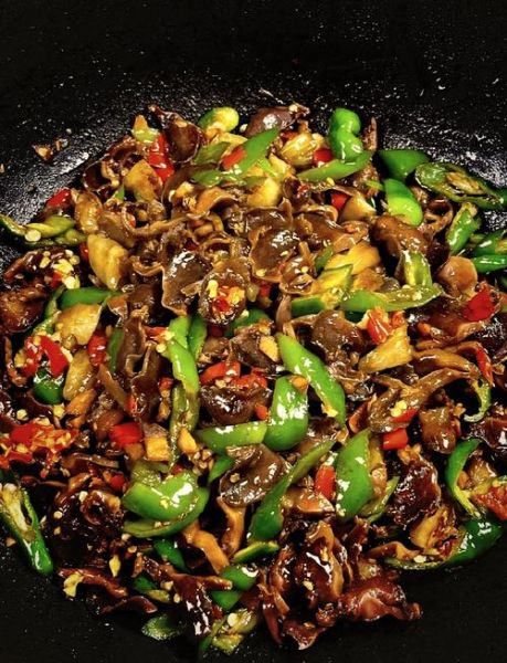 鸡胗炒辣椒怎么做_鸡胗炒辣椒用焯水吗-第1张图片-山城妙识 鸡胗炒辣椒怎么做_鸡胗炒辣椒用焯水吗-第1张图片-山城妙识