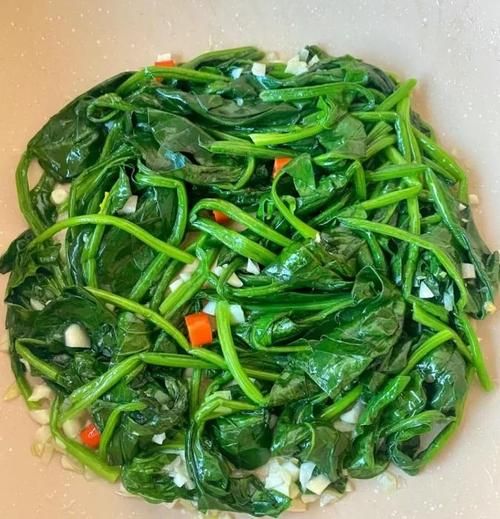 蒜蓉菠菜怎么做_蒜蓉菠菜热量高吗-第2张图片-山城妙识