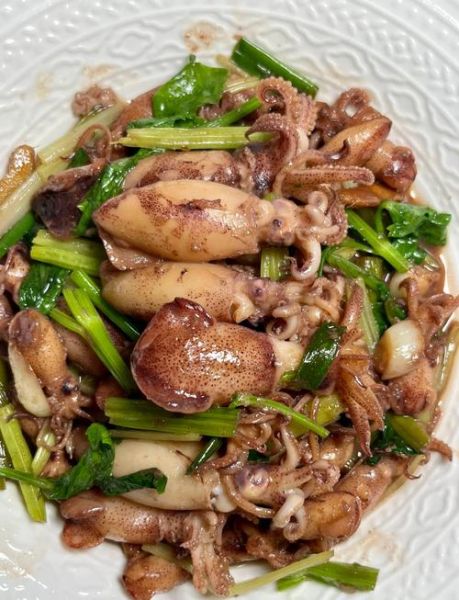 鱿鱼怎么炒好吃又简单_家常鱿鱼做法-第1张图片-山城妙识 鱿鱼怎么炒好吃又简单_家常鱿鱼做法-第1张图片-山城妙识