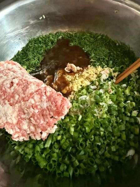 茴香饺子馅要不要焯水_焯水会影响口感吗-第1张图片-山城妙识 茴香饺子馅要不要焯水_焯水会影响口感吗-第1张图片-山城妙识