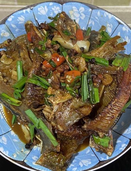 腌晒鱼干怎么做_鱼干怎么晒才好吃-第1张图片-山城妙识