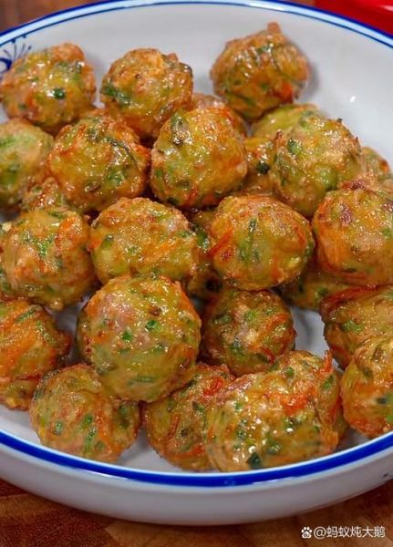 青萝卜素丸子怎么做_青萝卜素丸子炸多久才酥脆-第3张图片-山城妙识 青萝卜素丸子怎么做_青萝卜素丸子炸多久才酥脆-第3张图片-山城妙识