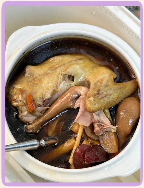 鸽子汤怎么炖最营养_鸽子汤的做法大全简单-第1张图片-山城妙识 鸽子汤怎么炖最营养_鸽子汤的做法大全简单-第1张图片-山城妙识