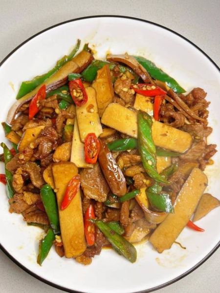 香干炒肉怎么炒好吃_香干炒肉的家常做法-第3张图片-山城妙识 香干炒肉怎么炒好吃_香干炒肉的家常做法-第3张图片-山城妙识