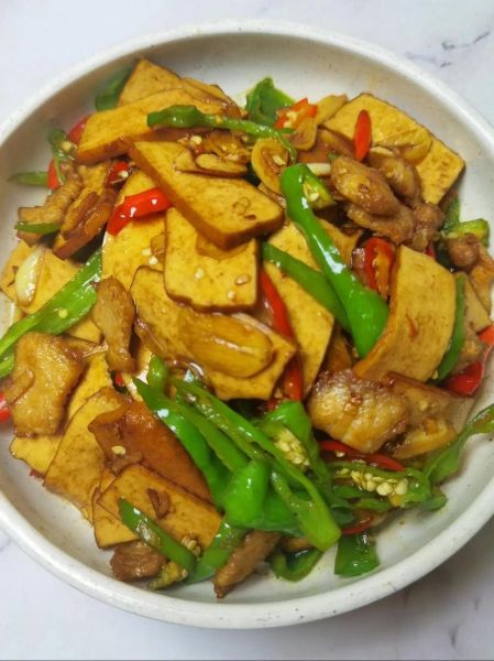 香干炒肉怎么炒好吃_香干炒肉的家常做法-第2张图片-山城妙识 香干炒肉怎么炒好吃_香干炒肉的家常做法-第2张图片-山城妙识