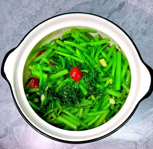 茼蒿菜怎么做好吃又简单_茼蒿菜的家常做法-第1张图片-山城妙识 茼蒿菜怎么做好吃又简单_茼蒿菜的家常做法-第1张图片-山城妙识