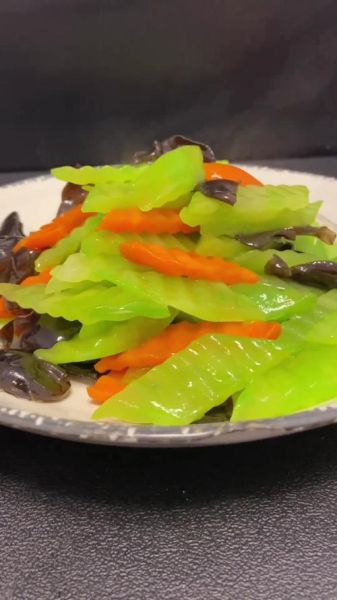 炒素菜怎么保持翠绿_家常素菜怎么炒才好吃-第2张图片-山城妙识 炒素菜怎么保持翠绿_家常素菜怎么炒才好吃-第2张图片-山城妙识