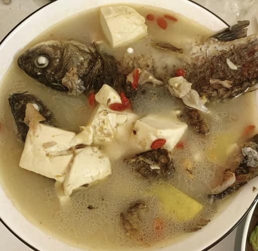 鲫鱼豆腐汤热量_鲫鱼豆腐汤减肥能喝吗-第1张图片-山城妙识 鲫鱼豆腐汤热量_鲫鱼豆腐汤减肥能喝吗-第1张图片-山城妙识