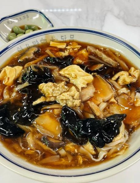 黄花菜打卤面怎么做_黄花菜打卤面正宗做法-第1张图片-山城妙识 黄花菜打卤面怎么做_黄花菜打卤面正宗做法-第1张图片-山城妙识