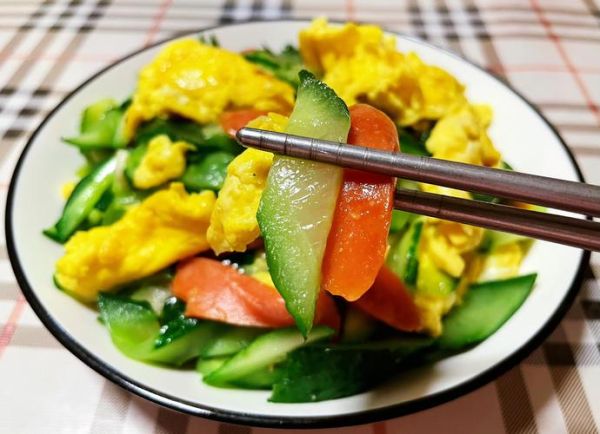 香肠炒蛋怎么做才好吃_香肠炒蛋需要焯水吗-第2张图片-山城妙识 香肠炒蛋怎么做才好吃_香肠炒蛋需要焯水吗-第2张图片-山城妙识