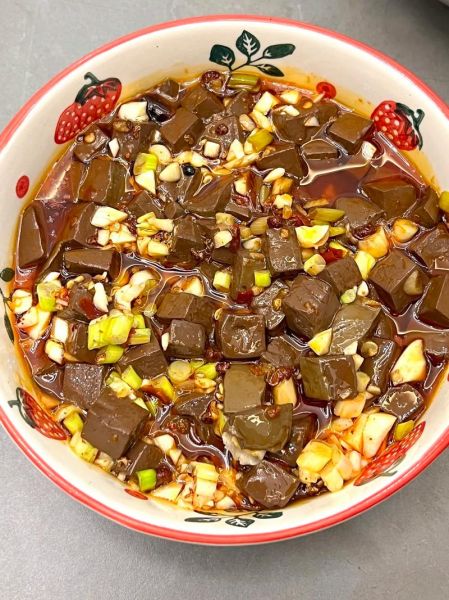 麻辣鸭血怎么做_鸭血怎么煮才嫩-第1张图片-山城妙识 麻辣鸭血怎么做_鸭血怎么煮才嫩-第1张图片-山城妙识