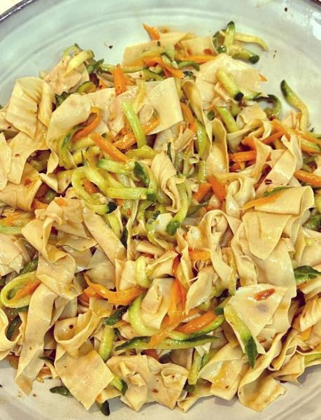 豆腐皮怎么调才好吃_凉拌豆腐皮的做法大全-第1张图片-山城妙识 豆腐皮怎么调才好吃_凉拌豆腐皮的做法大全-第1张图片-山城妙识