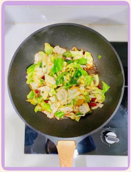 素炒甘蓝菜怎么做好吃_甘蓝菜炒多久才脆嫩-第1张图片-山城妙识 素炒甘蓝菜怎么做好吃_甘蓝菜炒多久才脆嫩-第1张图片-山城妙识