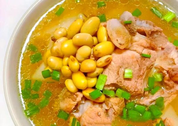 黄豆排骨汤怎么炖好喝_黄豆排骨汤要焯水吗-第1张图片-山城妙识 黄豆排骨汤怎么炖好喝_黄豆排骨汤要焯水吗-第1张图片-山城妙识