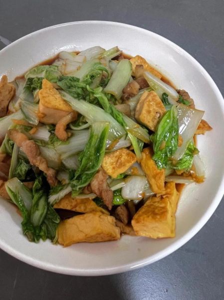 豆腐炒白菜怎么做好吃_家常豆腐炒白菜技巧-第1张图片-山城妙识