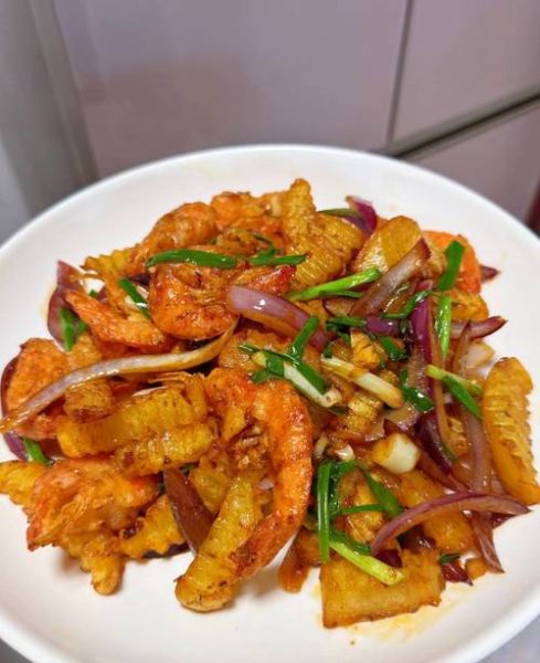 香辣干锅土豆虾怎么做_香辣干锅土豆虾热量高吗-第1张图片-山城妙识