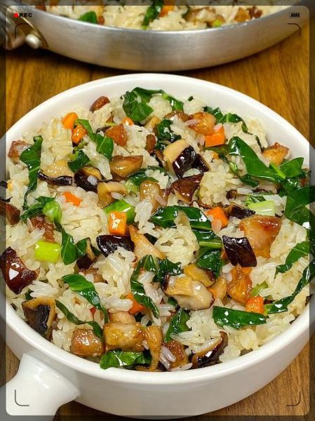 米饭和菜一起焖的做法_怎么让米粒颗颗分明-第1张图片-山城妙识 米饭和菜一起焖的做法_怎么让米粒颗颗分明-第1张图片-山城妙识