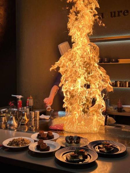 铁板烧表演怎么拍_铁板烧视频拍摄技巧-第1张图片-山城妙识 铁板烧表演怎么拍_铁板烧视频拍摄技巧-第1张图片-山城妙识