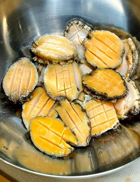 鲜鲍鱼怎么清洗_鲜鲍鱼处理步骤-第2张图片-山城妙识