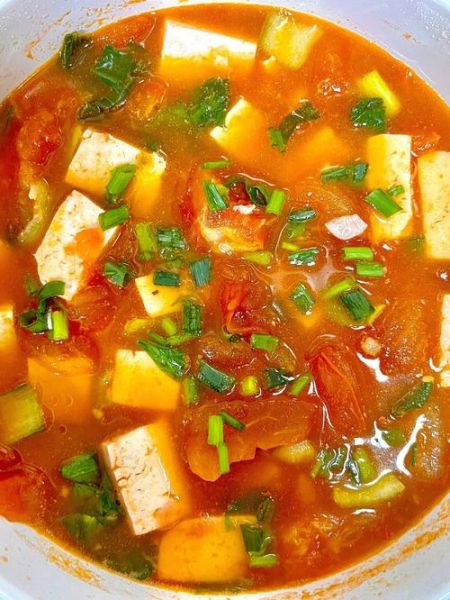 西红柿豆腐汤能减肥吗_西红柿豆腐汤的营养价值-第1张图片-山城妙识 西红柿豆腐汤能减肥吗_西红柿豆腐汤的营养价值-第1张图片-山城妙识